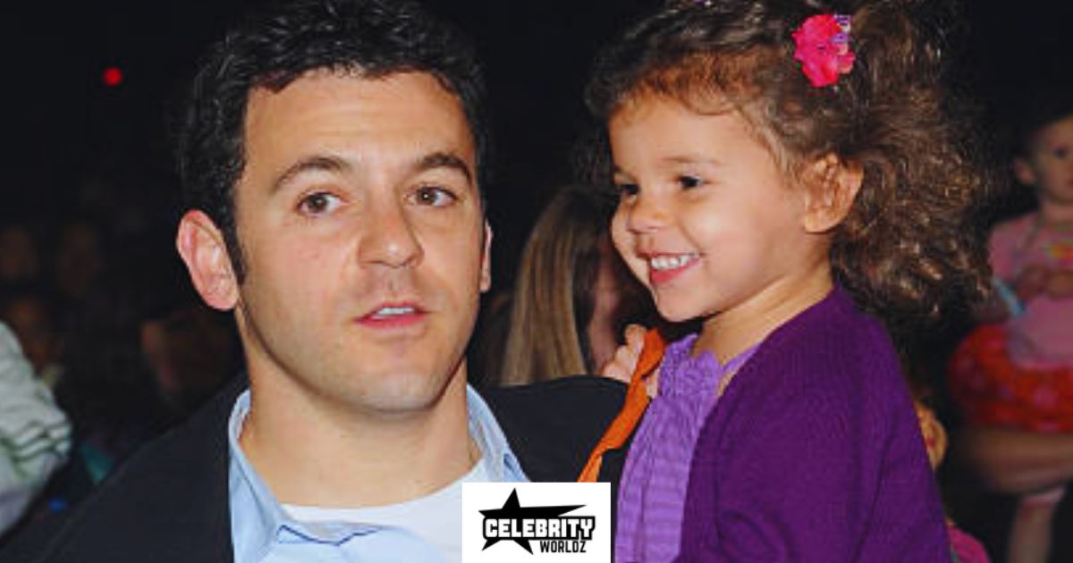 Who Is Lily Aerin Savage? Learn About The Daughter of Actor Fred Savage ...